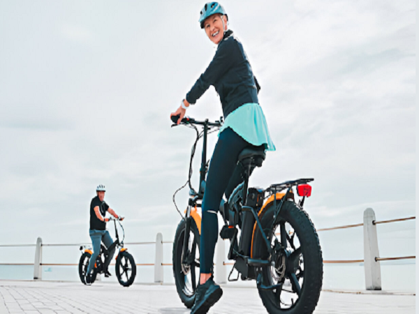 Is It Easy to Ride an Electric Bike? A Beginner's Guide to E-Bike Simp ...
