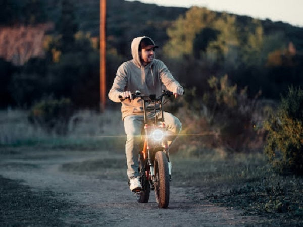 How to Ride an Electric Bike: Tips for First-Time Riders – ENGWE